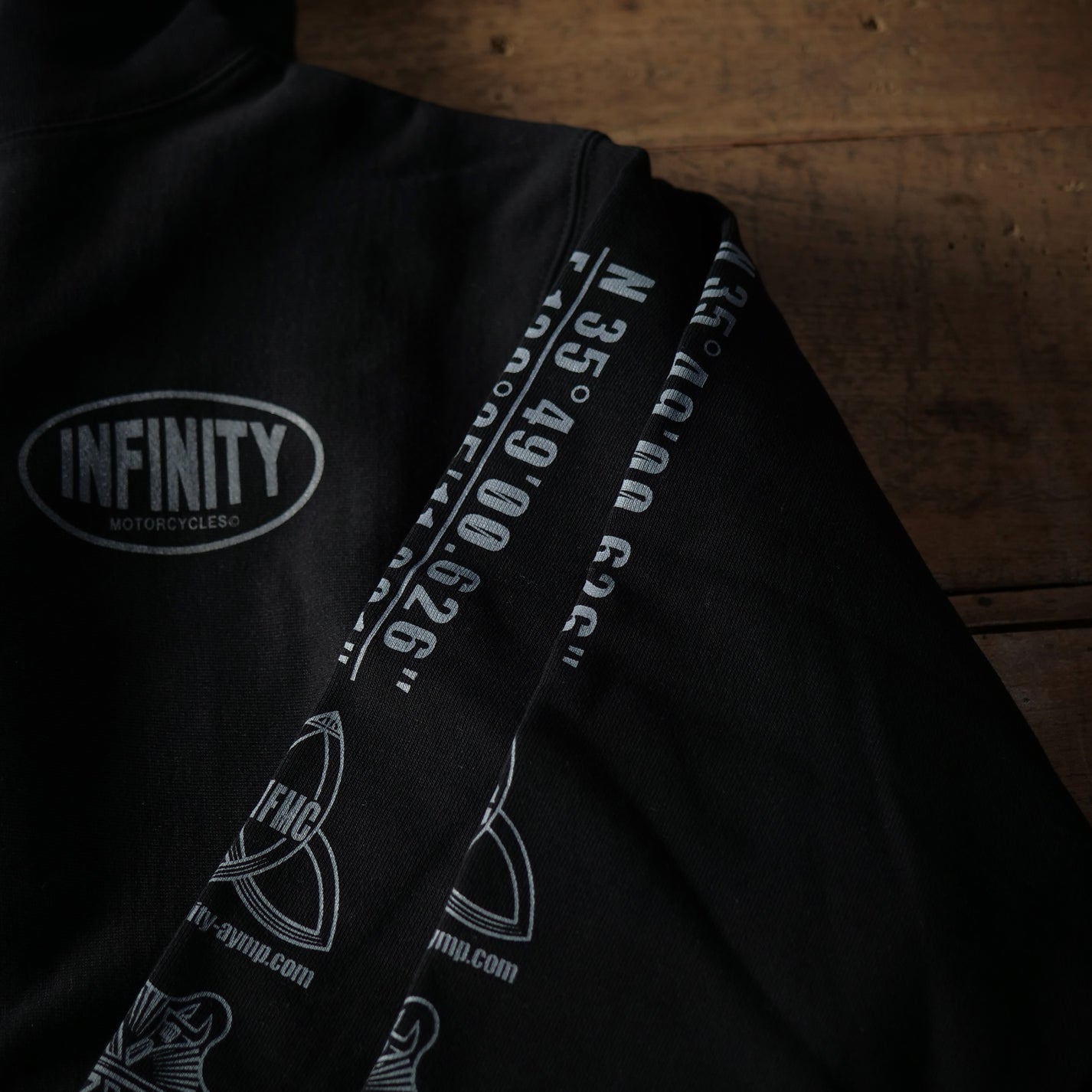 INFINITY オリジナル トリケトラ パーカー INFINITY Original Triquetra Hoodie – INFINITY.inc